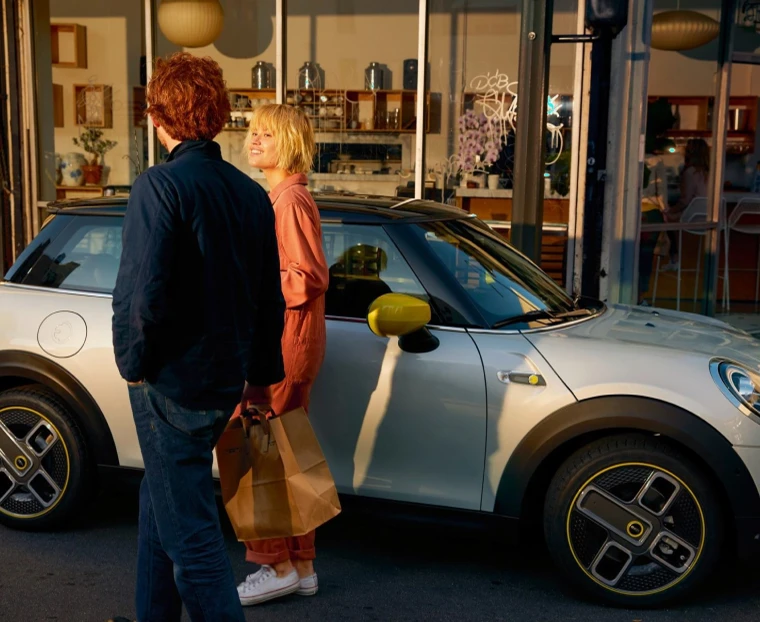 Williams Bolton | Authorised MINI Retailer